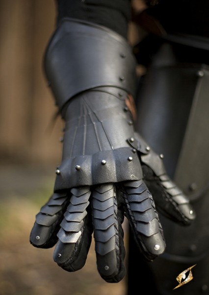 Conquest Undead Gauntlets | Epic Armoury Australia